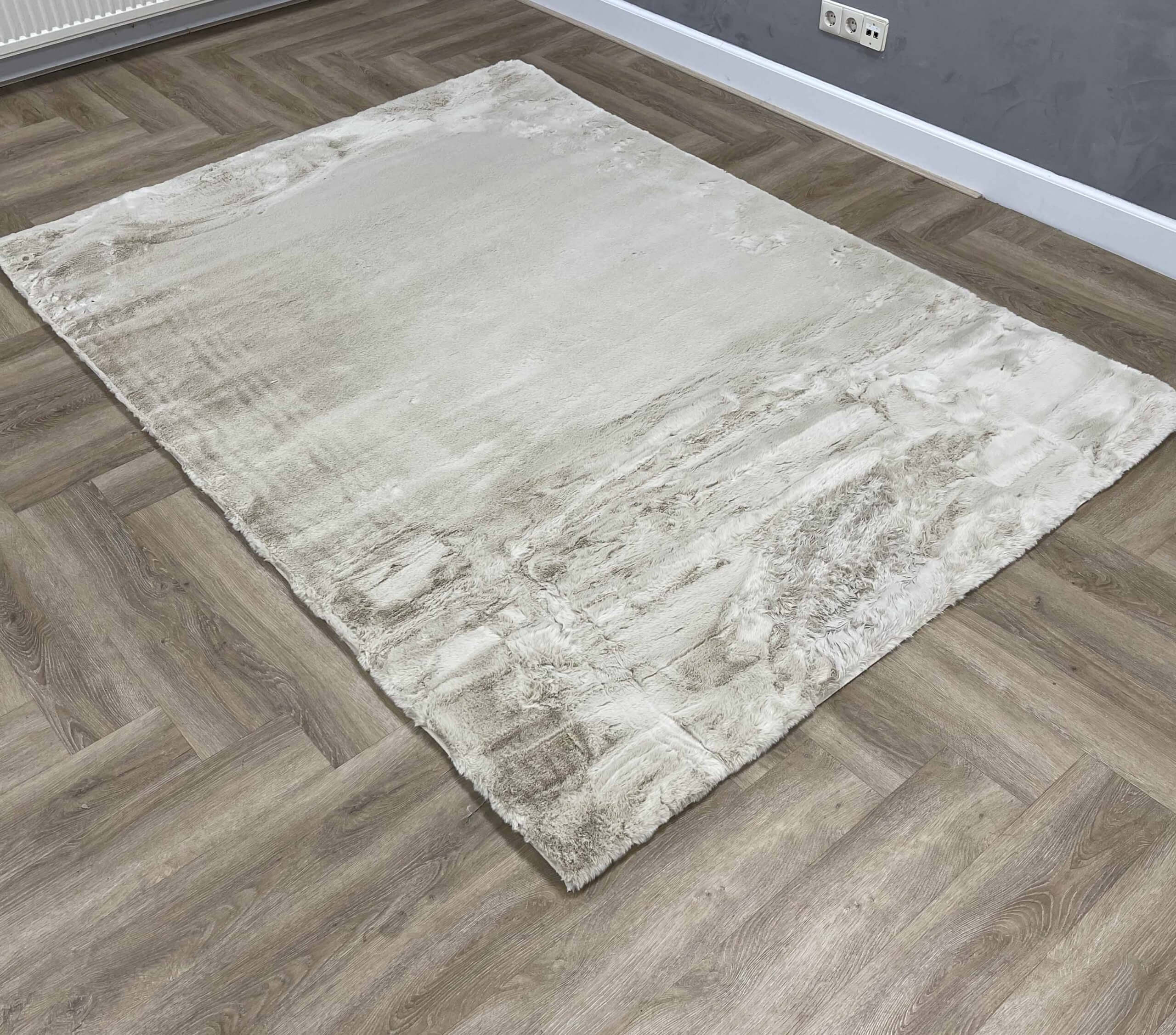 Fluffy Knuffel tapijt beige - Karakus Home